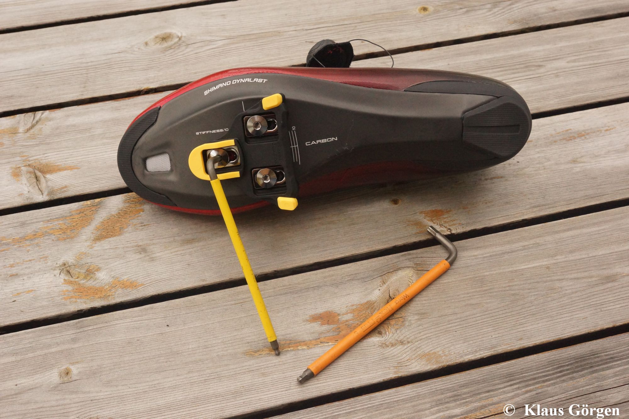 Shimano RC 701 - ein Wettkampfschuh in Rot